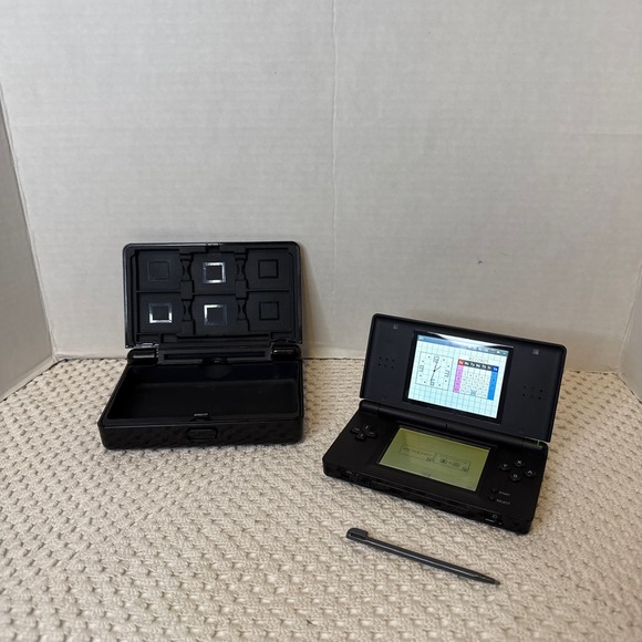 Nintendo | Video Games & Consoles | Nintendo Ds Lite Black W Case And ...